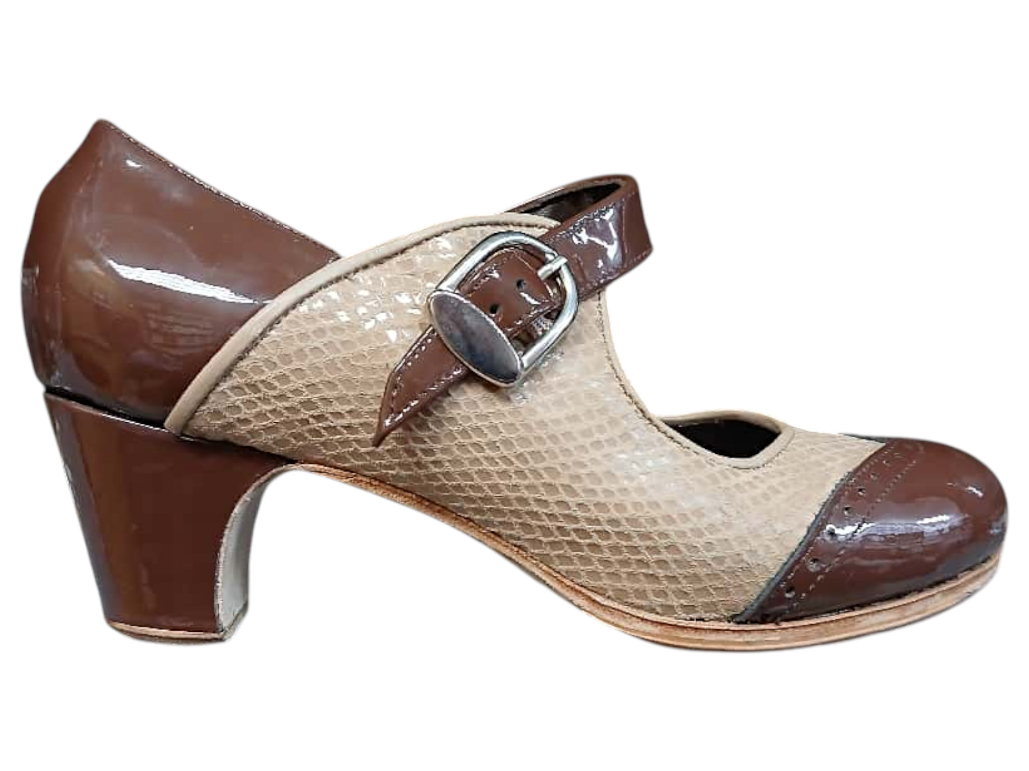 Gallardo Shoes. Fatima Hebilla. Z039 | FlamencoExport